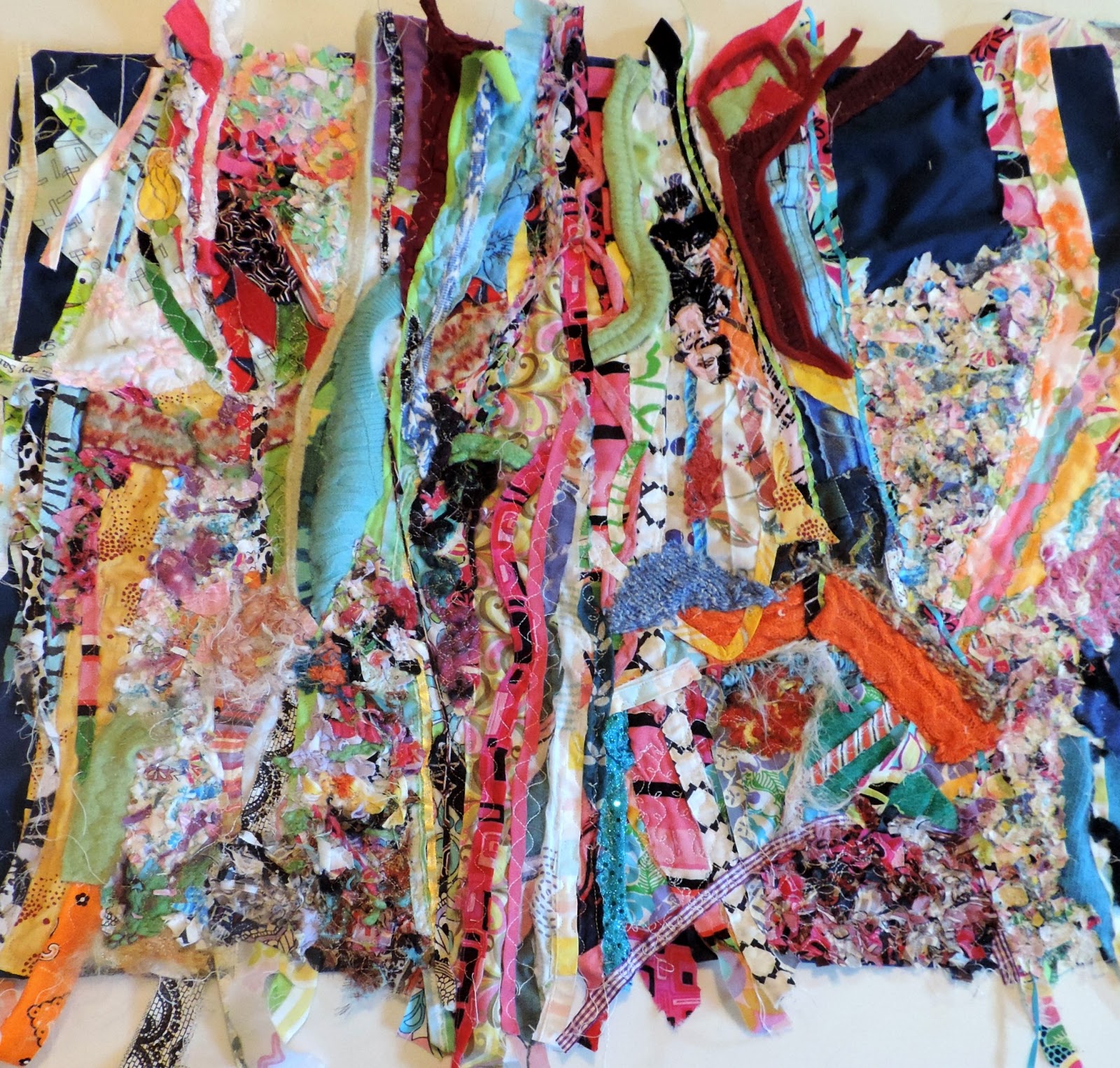 Knit 'n Hook Studio: Recycled, Hand-Spun Fabric Rag Yarn