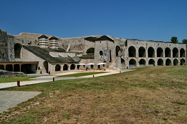 Obiektywnie: Ioannina (Janina). Nieco inna Grecja