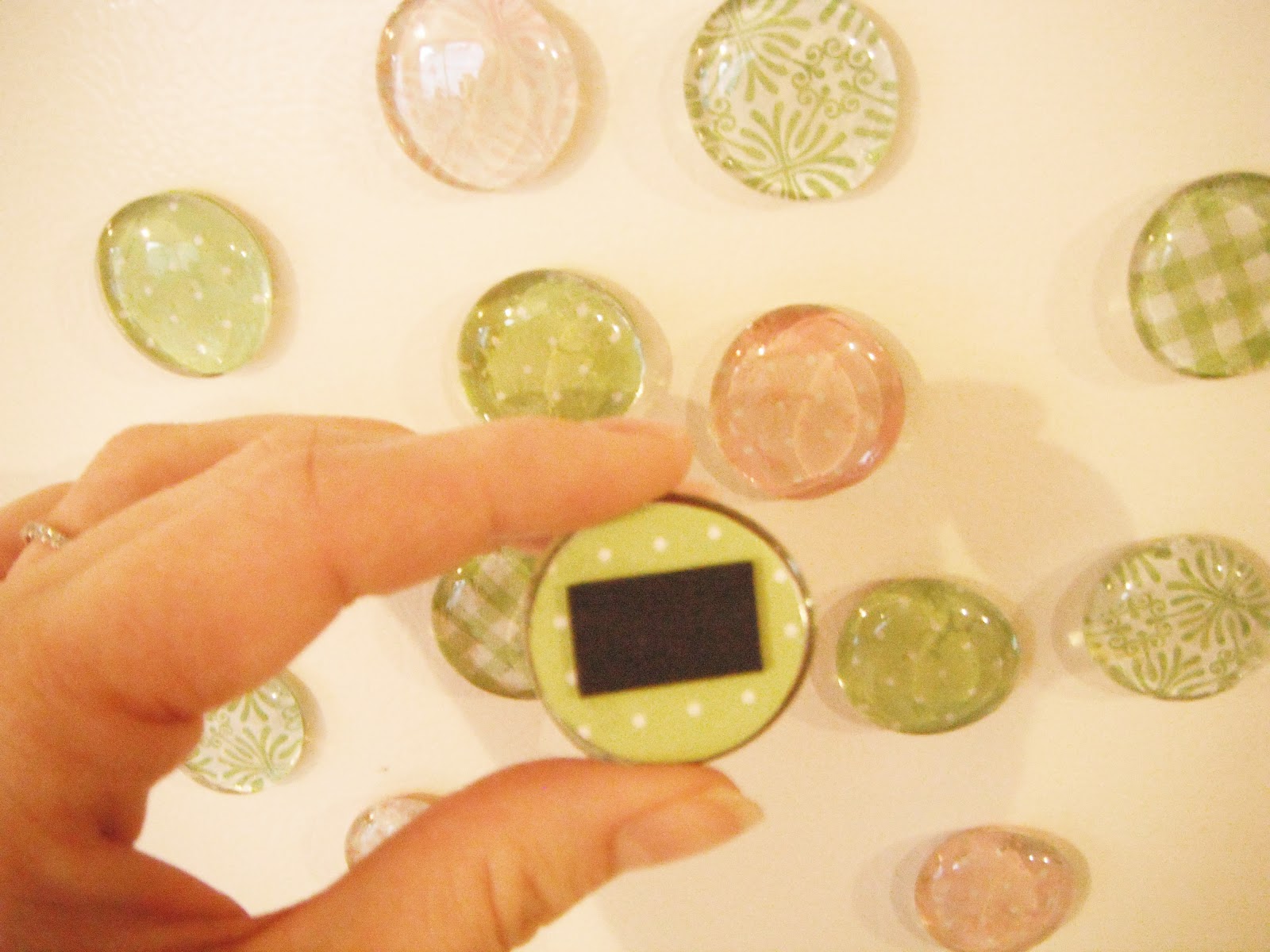 BearCake Creations: Scrapbook Paper Glass Magnets