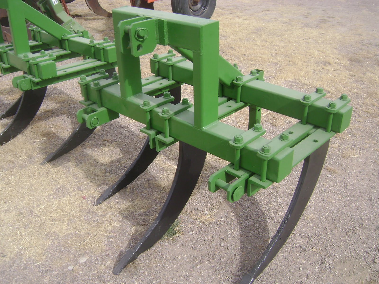 MAQUINARIA AGRICOLA INDUSTRIAL: Subsuelo Ajustable de 5 Picos $25,000 ...