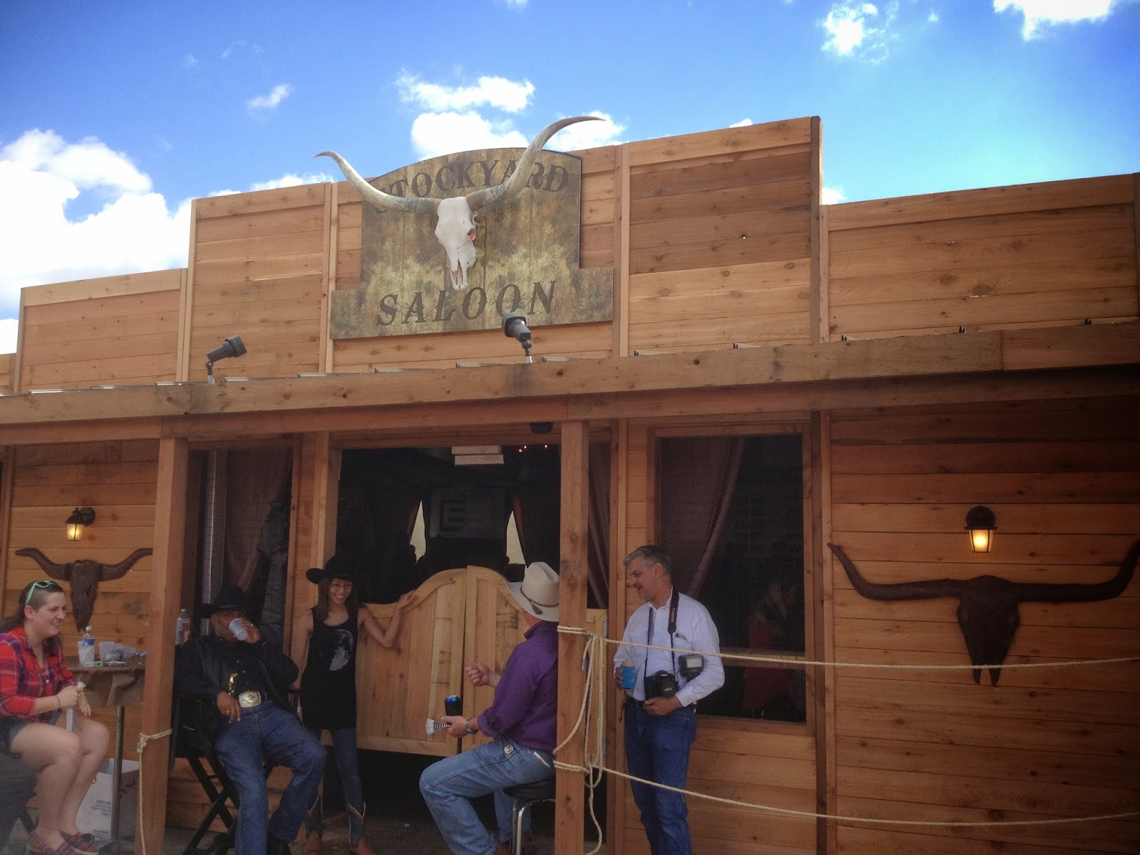 Texas BBQ Ranger: Stockyard Saloon