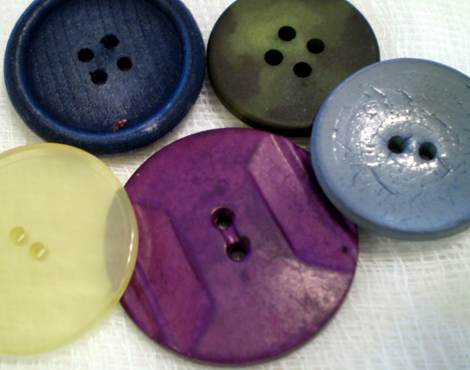 Emily Eckel: How to Dye Buttons