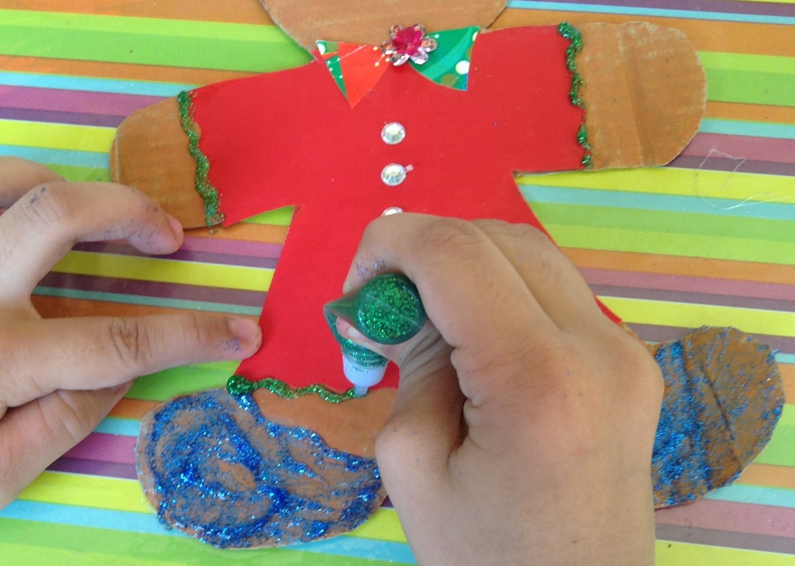 Gingerbread Craft | Christmas Craft: Colorful & Fun Cardboard ...
