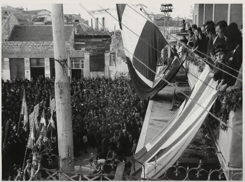 Η αρχειοθήκη του Τάκη: ΑΠΑΡΑΙΤΗΤΗ ΔΙΕΥΚΡΙΝΙΣΗ ... ΦΩΤΟΓΡΑΦΙΩΝ