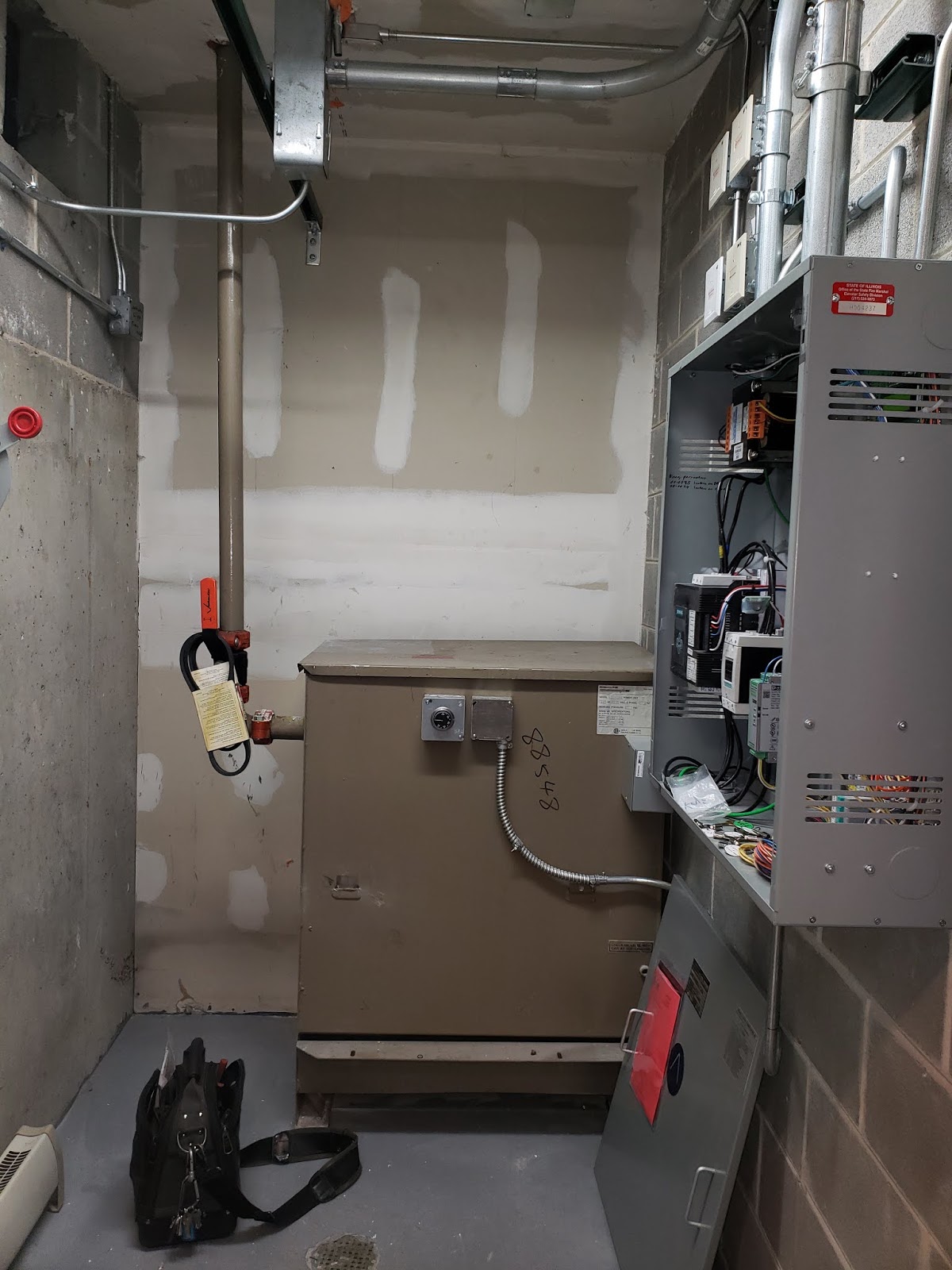 Chicago Elevator Maintenance - Colley Elevator: Hydraulic Elevator ...