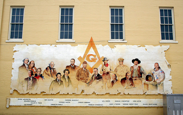 Freemasons For Dummies: Students Create Masonic Mural in Myrtle Beach