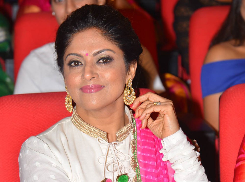 Nadhiya Latest Glamourous Spicy PhotoShoot Images At A Aa Movie Audio ...