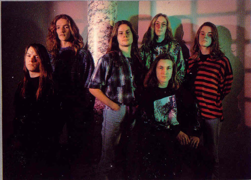 Un Ruido Severo: Biografia: The Gathering