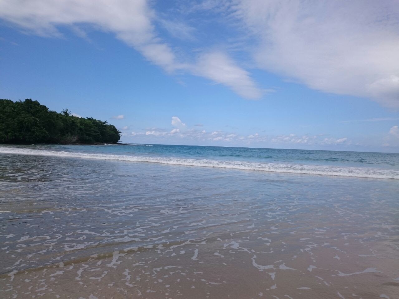 Pantai "Undi Beach" Manokwari