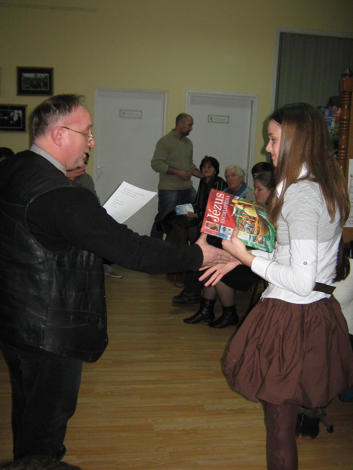 A MI ISKOLÁNK: ISMÉT TAROLTAK A KISHEGYESI VERSMONDÓK! PAPP ÁGNES ÉS ...