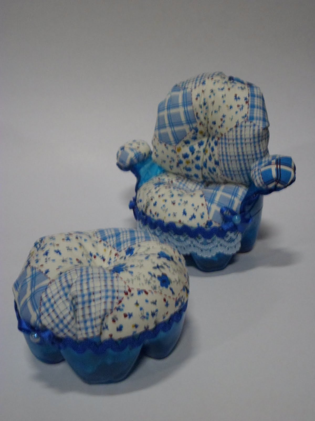 Paula´Scrap &Art: Reciclando garrafa pet!......