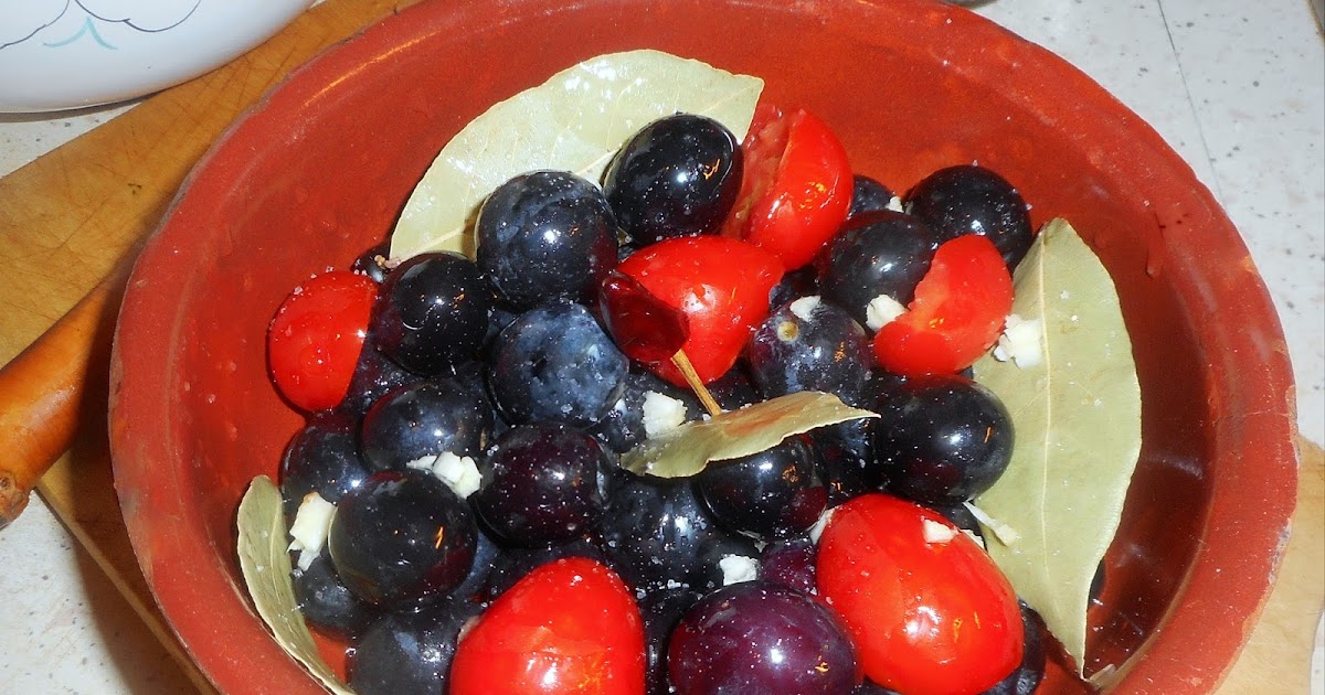 La cucina di Molly: OLIVE NERE FRESCHE AL FORNO