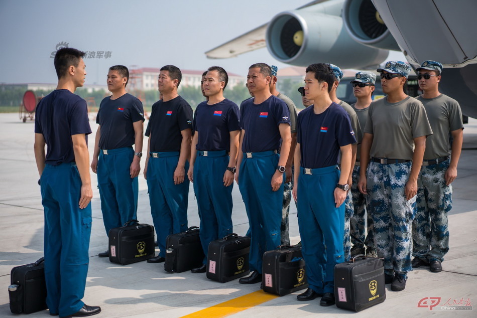 Asian Defence News: PLAAF parade training for young pilots