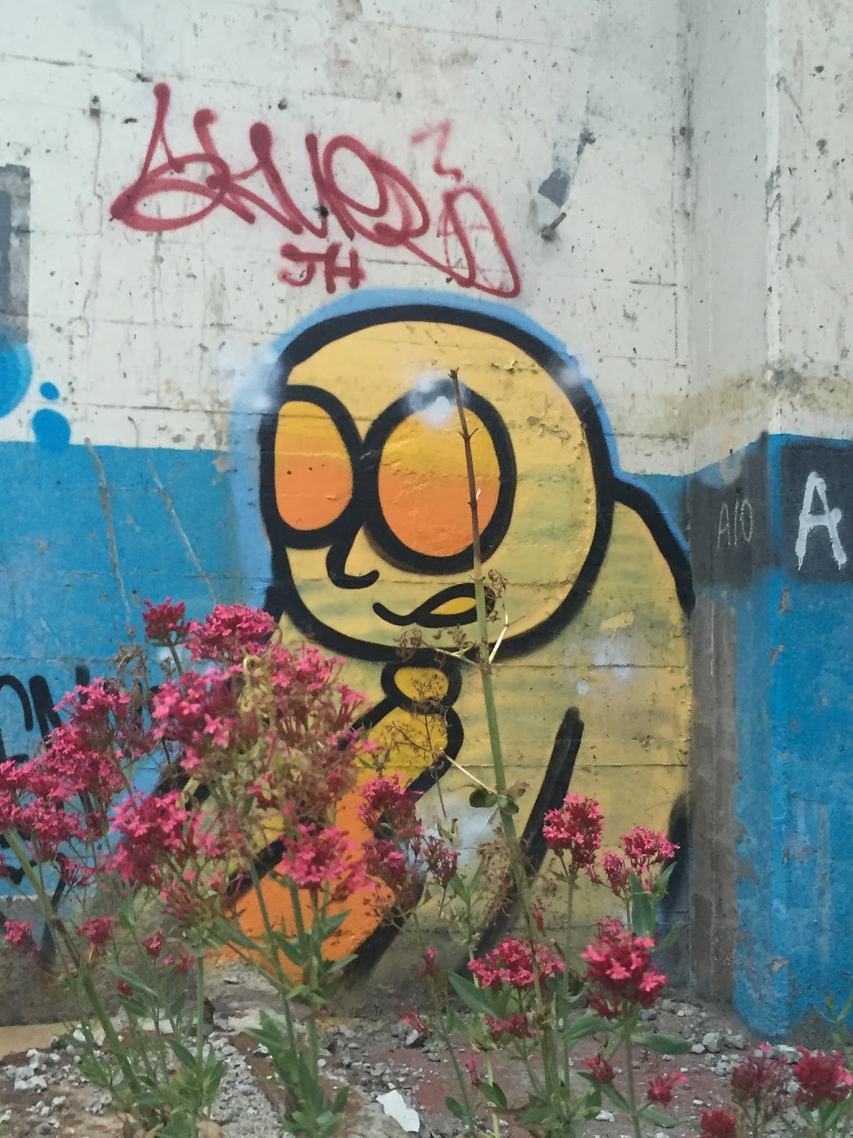 TravelMarx: Sunday Night Graffiti