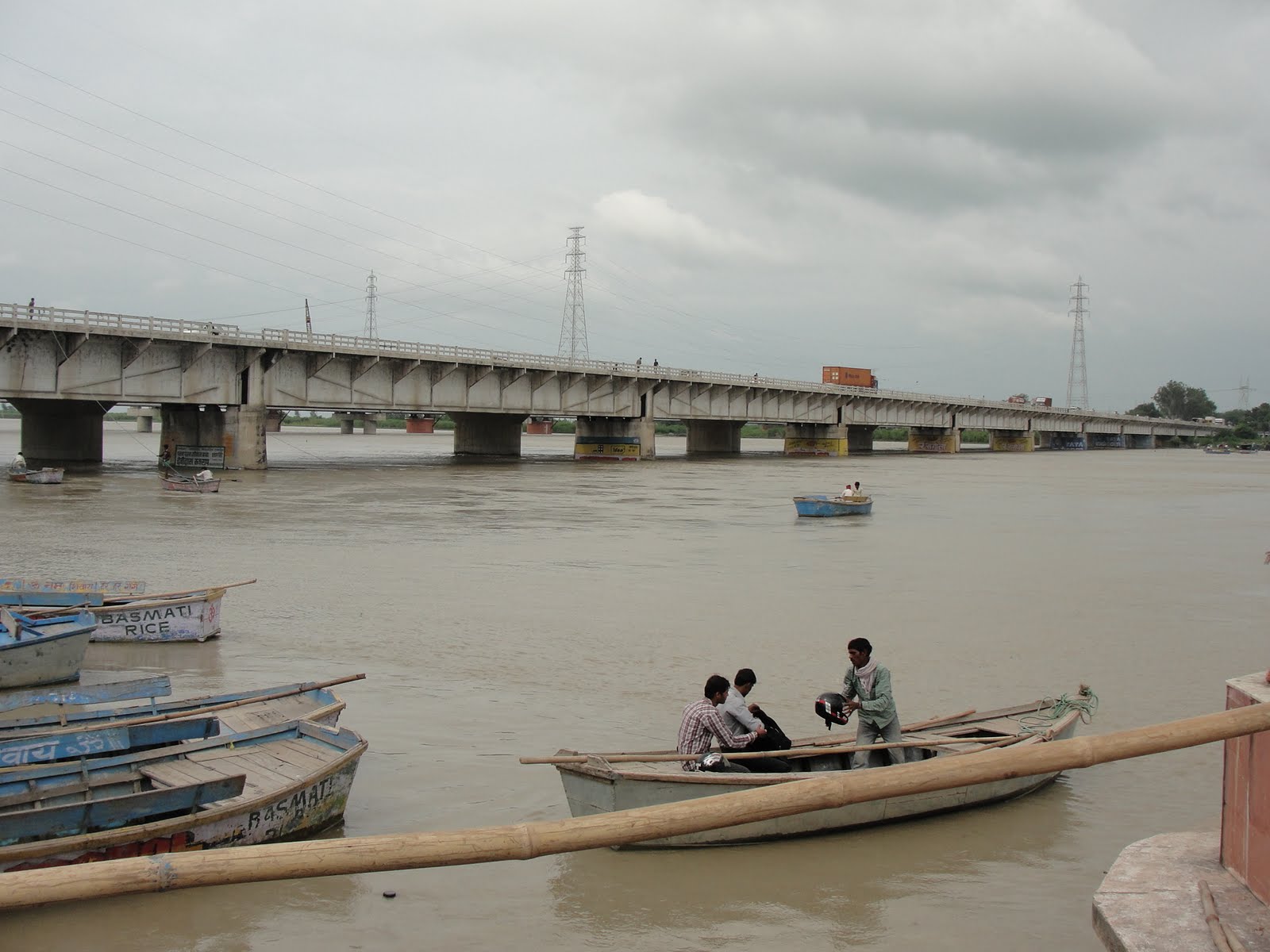 By the way....: Garhmukteshwar- Dip, Pray, Breathe