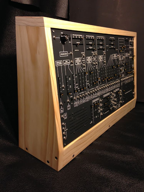 MATRIXSYNTH: TTSH Synthesizer Assembled in Wood Studio Case
