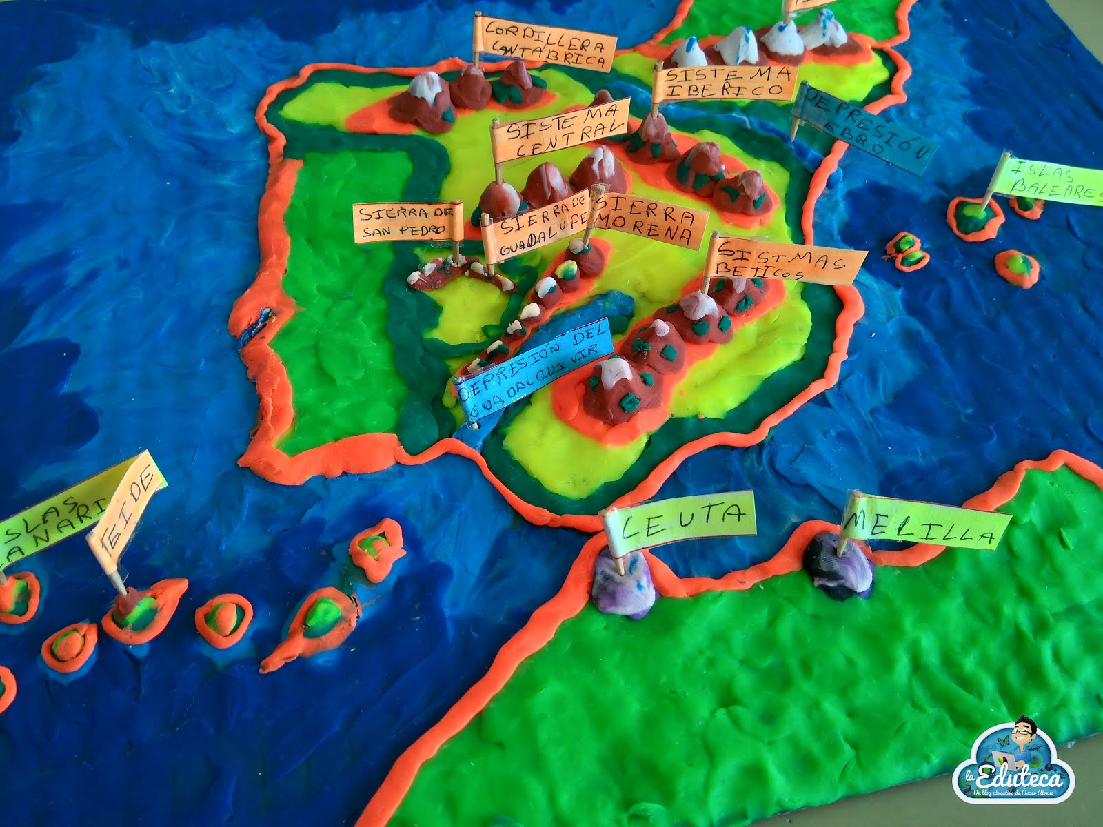 CLUB DE IDEAS | Mapas de plastilina del relieve español ~ La Eduteca