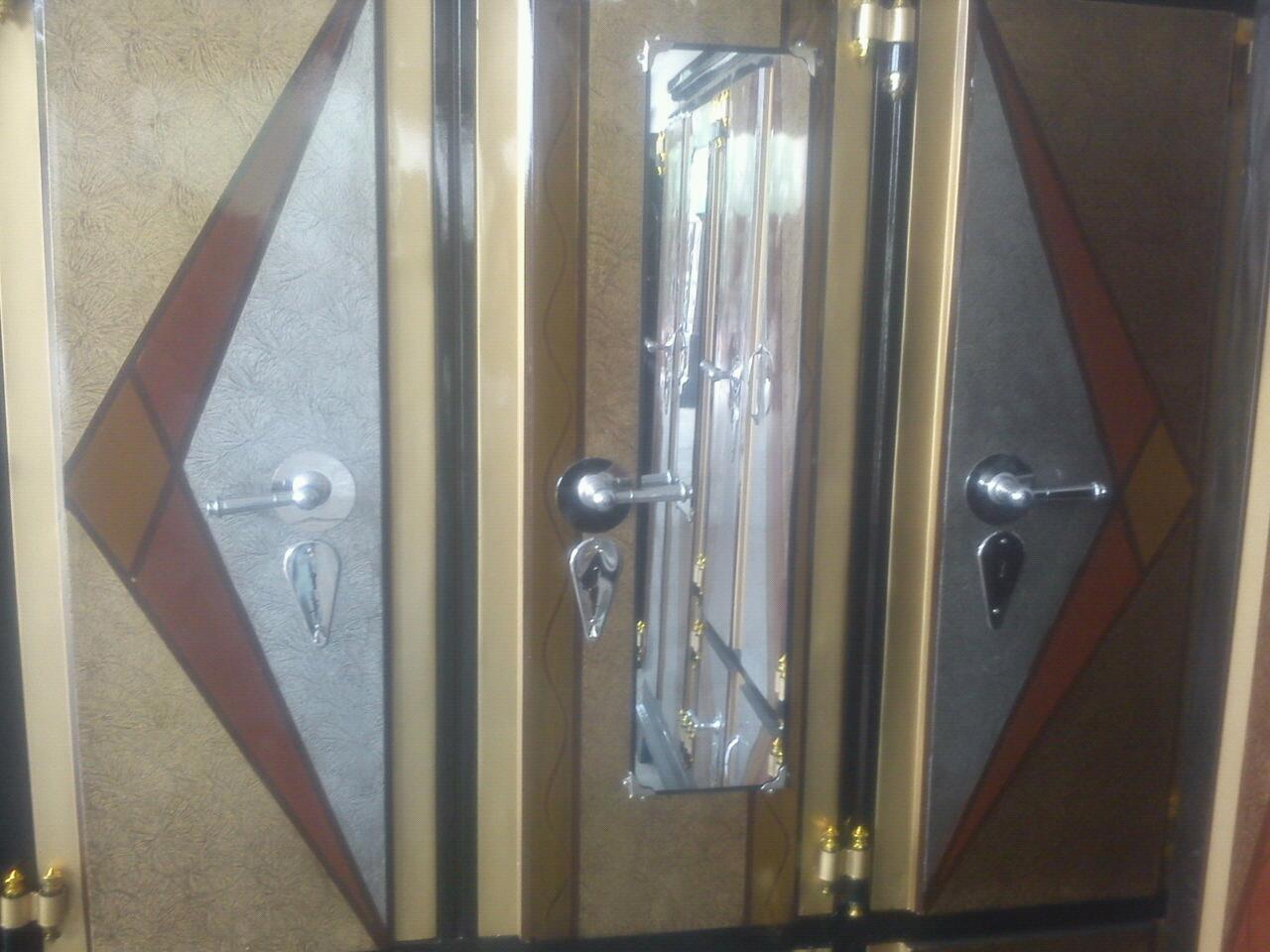 Safe Almari Model:1 ~ Mirza Trunk House