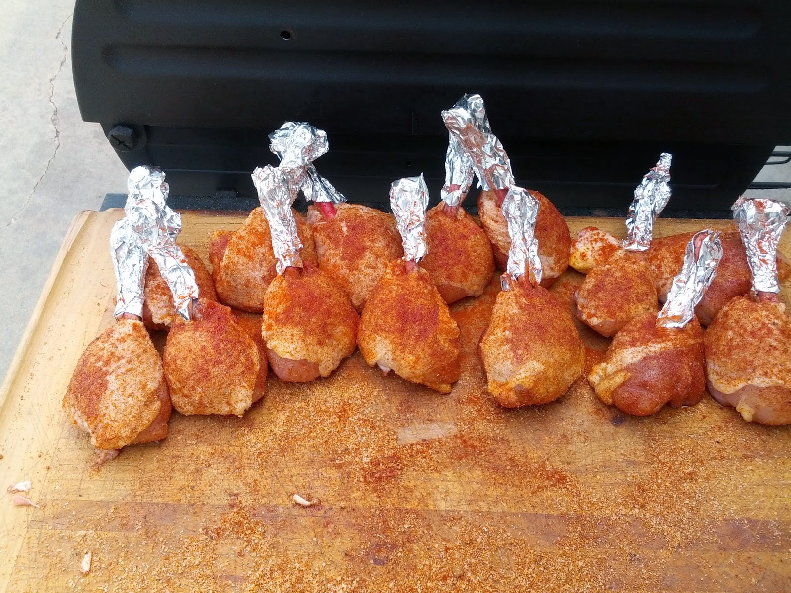 Luscious Launa's BBQ : Lollipop Chicken Legs Practice Cook