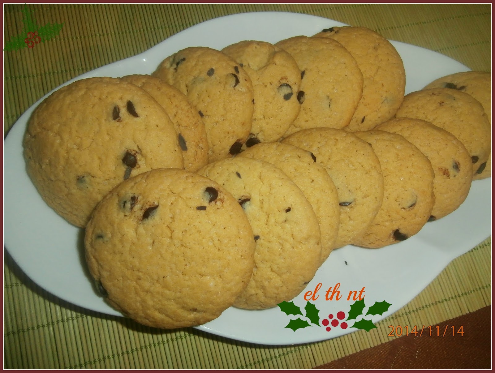 ΠΛΑΘΩ ΖΥΜΑΡΑΚΙΑ ΜΕ ΤΑ ΔΥΟ ΧΕΡΑΚΙΑ ..: COOKIES ΜΕ ΣΤΑΓΟΝΕΣ ΣΟΚΟΛΑΤΑΣ