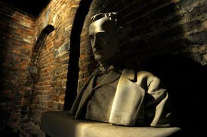 Travel & Tourism: Edgar Allan Poe Museum