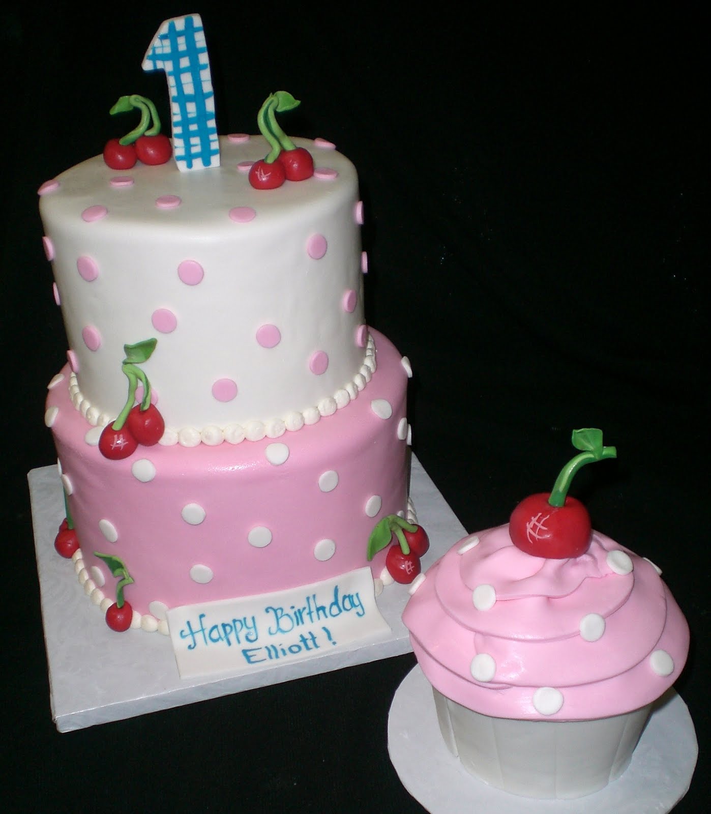 The Crimson Cake Blog: Please, with a cherry on top? Cake and Smash Cake