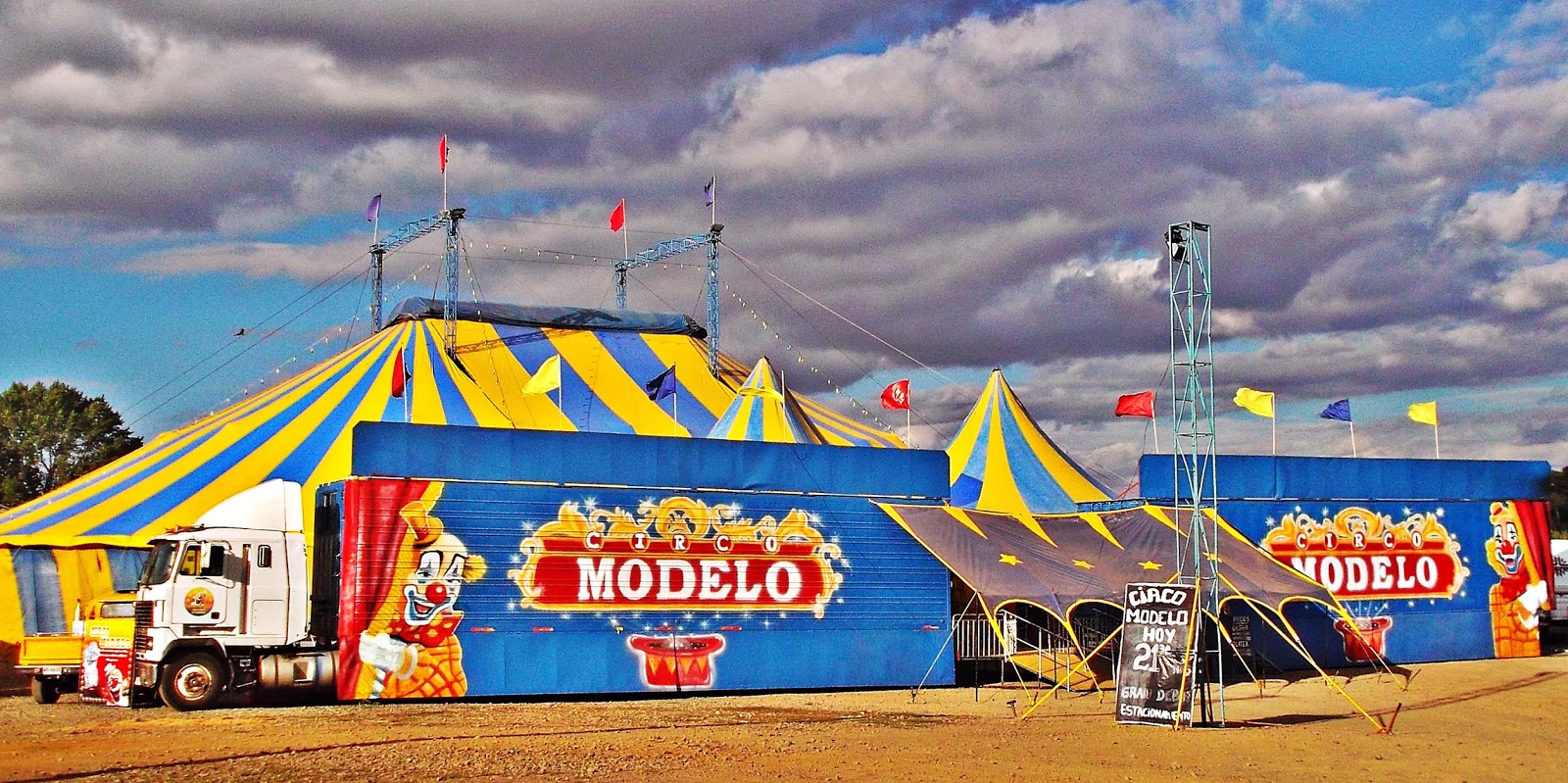 circomodelo: CIRCO MODELO DEL TONY PALOMILLA