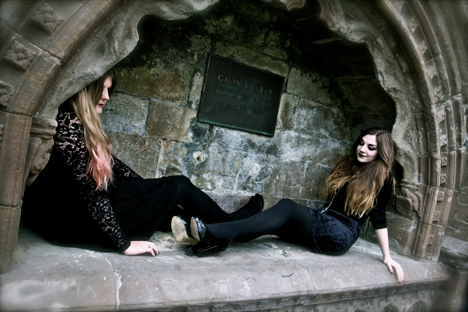 Modern Gothic Photo Shoot - Final Shots! | Electric Sunrise