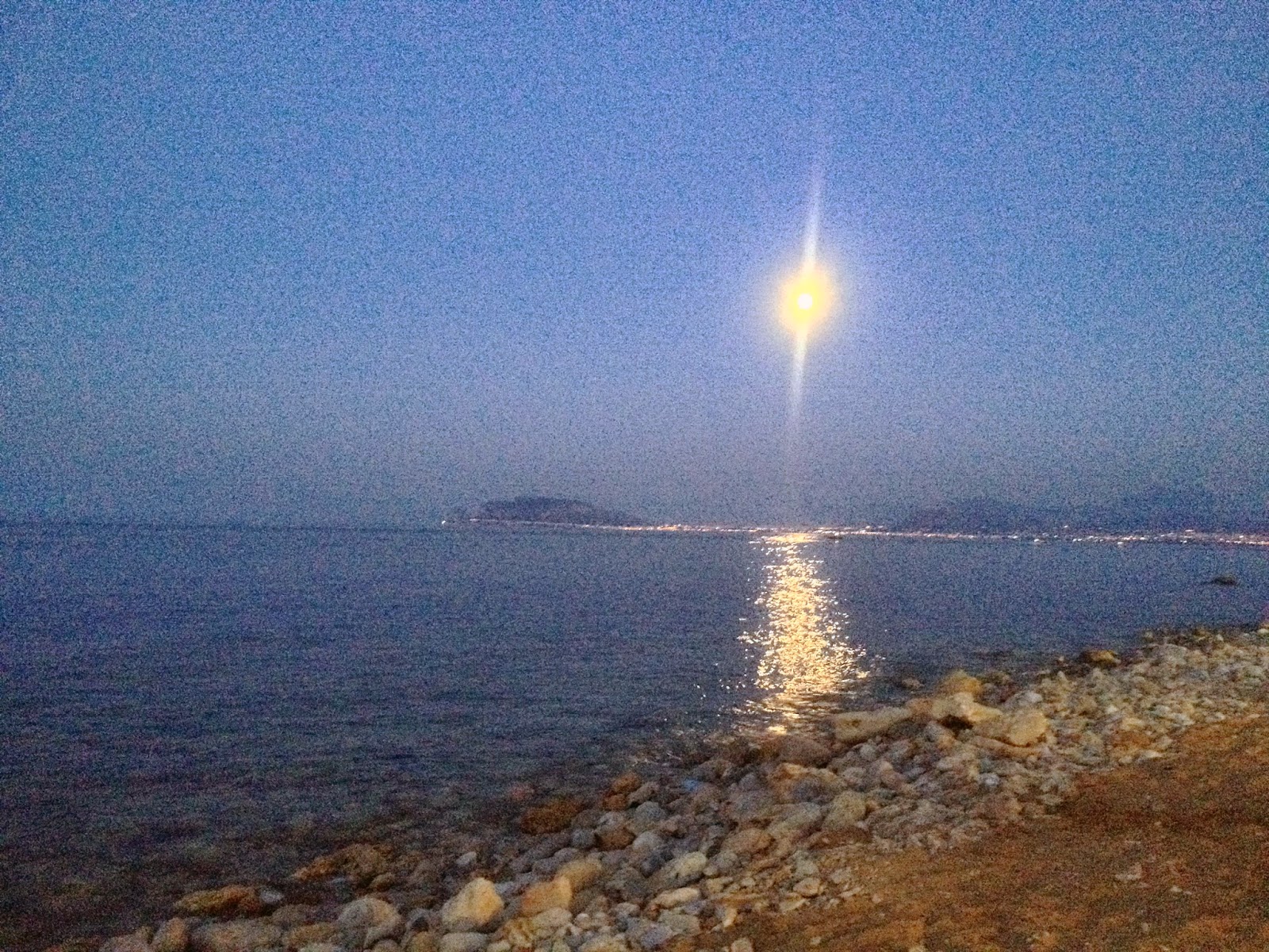 Luna piena riflessa sul mare | sicilia sicilia