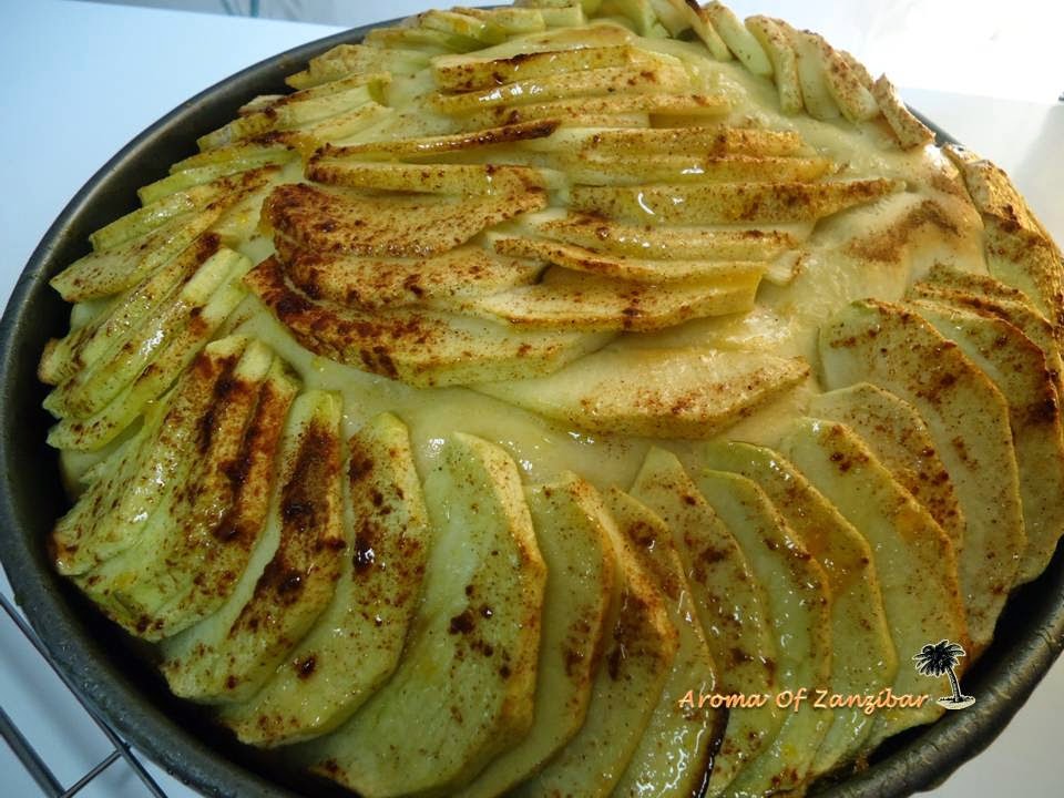 Aroma of Zanzibar: Apple Bread
