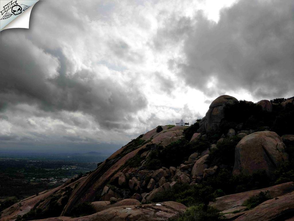 Huthridurga Fort Trek - Treasure hunt on the hill