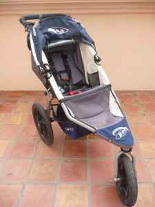 Used Baby Gear San Diego: Used BOB Revolution Stroller For Sale - San Diego