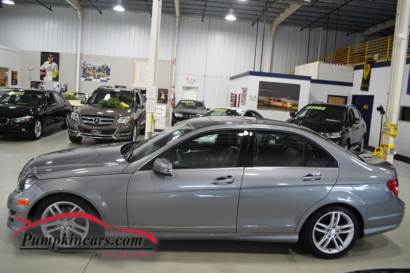 GORGEOUS GRAPHITE GRAY MERCEDES BENZ C300!! COME CHECK IT OUT TODAY!!