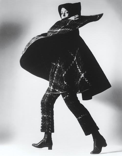 little augury: CHIC is where BONNIE CASHIN found it...