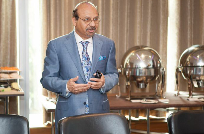 Fresh Lengths: Avlon Blogger Breakfast with Dr Ali Syed
