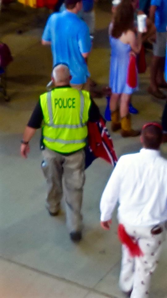 The Virginia Flaggers: Dixie Rising - Ole Miss Students Protest State ...