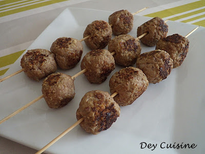 Dey cuisine: Brochettes de boulettes