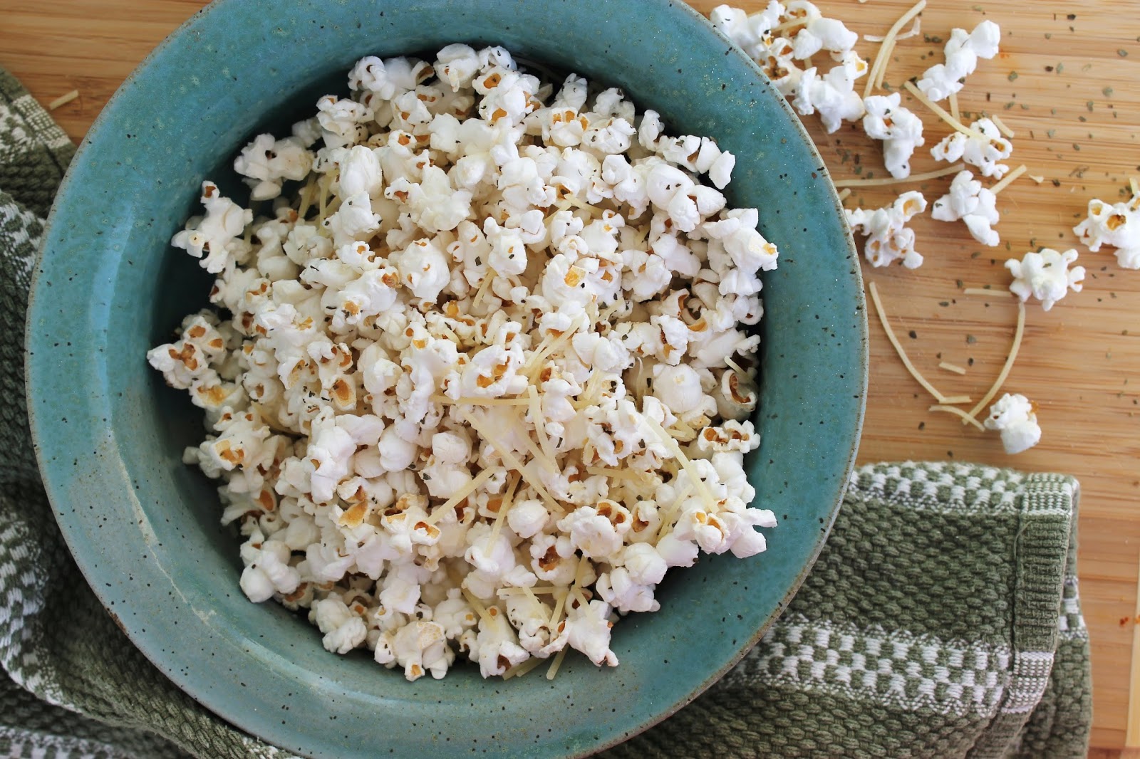 BEAUTY & THE BEARD: PARMESAN GARLIC POPCORN ("gourmet" popcorn files ...