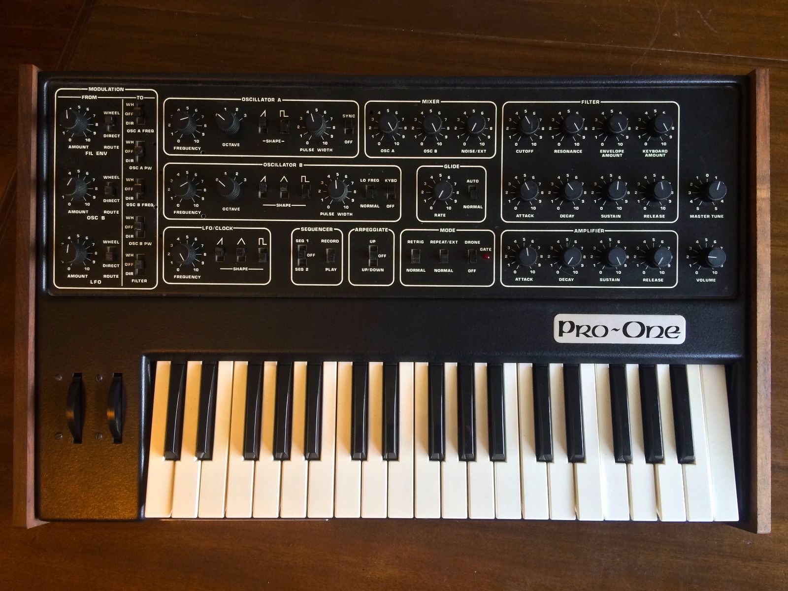 MATRIXSYNTH: SEQUENTIAL CIRCUITS Pro-One Synthesizer Model 100 SN 1319