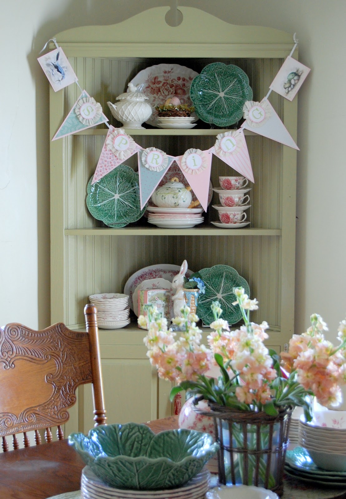 Love and Life at Leadora: Spring Decorating