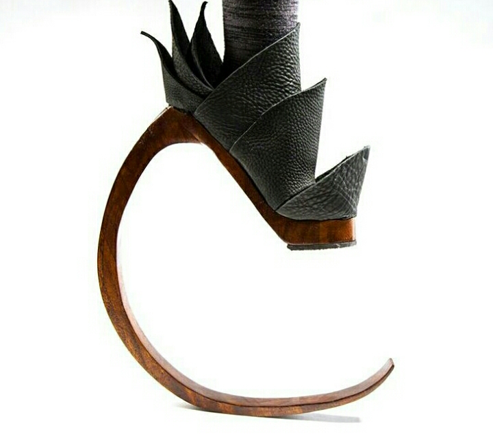 Sepatu High Heels Paling Unik | Kelewat