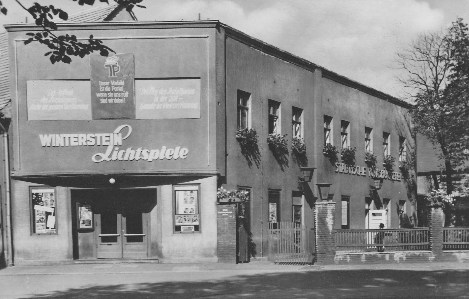 cinepostcards: Winterstein-Lichtspiele in Bitterfeld, Germany