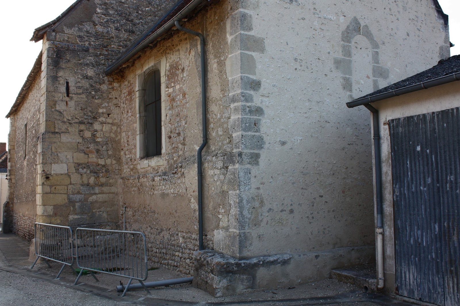 Atlas roman: Oisly - Eglise Saint-Hippolyte (41)