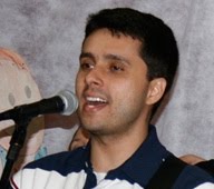 MANANCIAL DE LUZ: Denis Soares