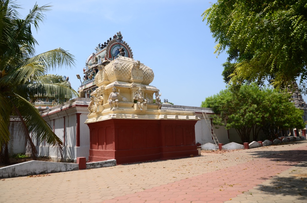 Tamilnadu Tourism: Paaleeswarar Temple, Thirupalaivanam – The Temple