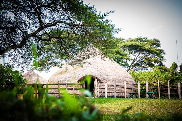 The Great Trekkers Safaris: THE AFRICAN TRADITIONAL HUTS
