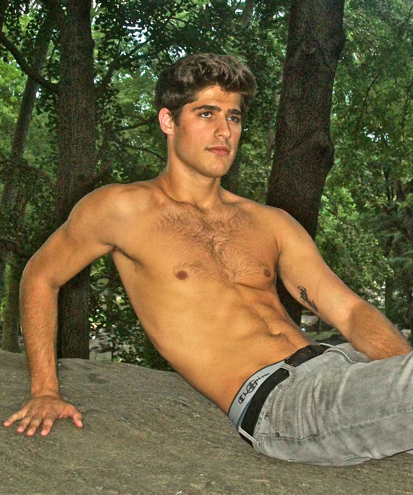 L'Homme du Jour: GREG REMMEY