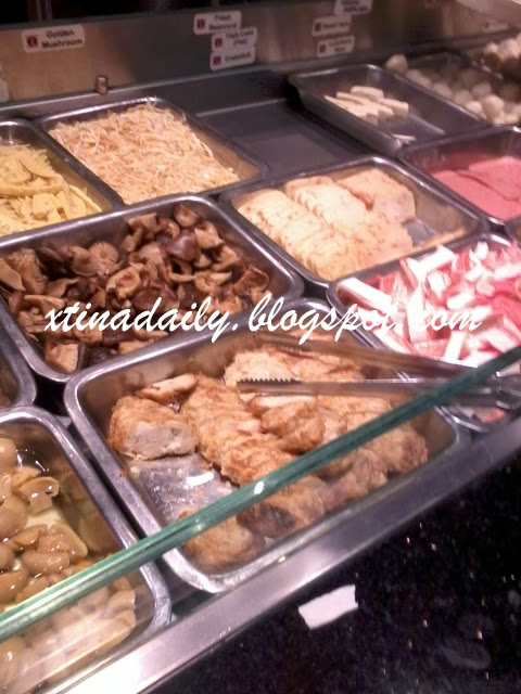 Tong-Yang, Centris Station, Quezon Avenue - celebraTINg exisTENce