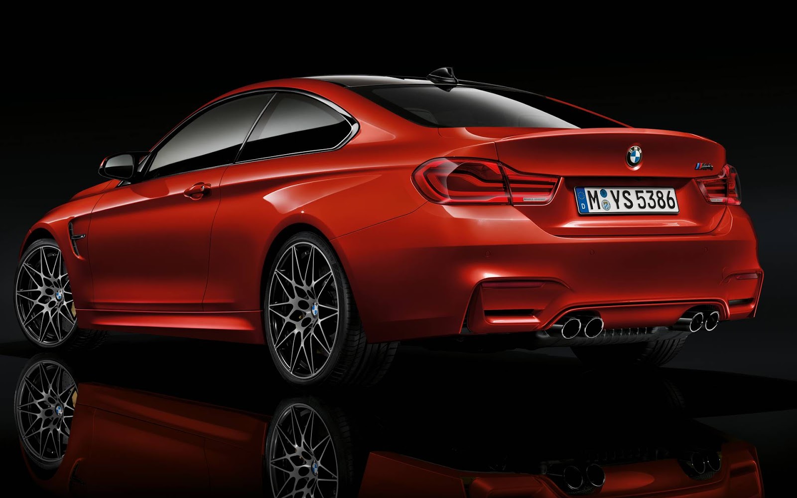 Novo BMW M4 2017: fotos e informações - estréia dia 9 de março em Genebra