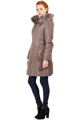 The Pretty Pink Arsenal: Baby, It's Cold... - Cozy Coats That Confront ...